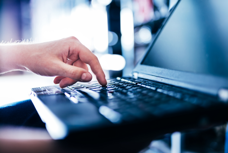 Hadoop Vs Mongodb Whats The Difference It Career Centralit Career Central